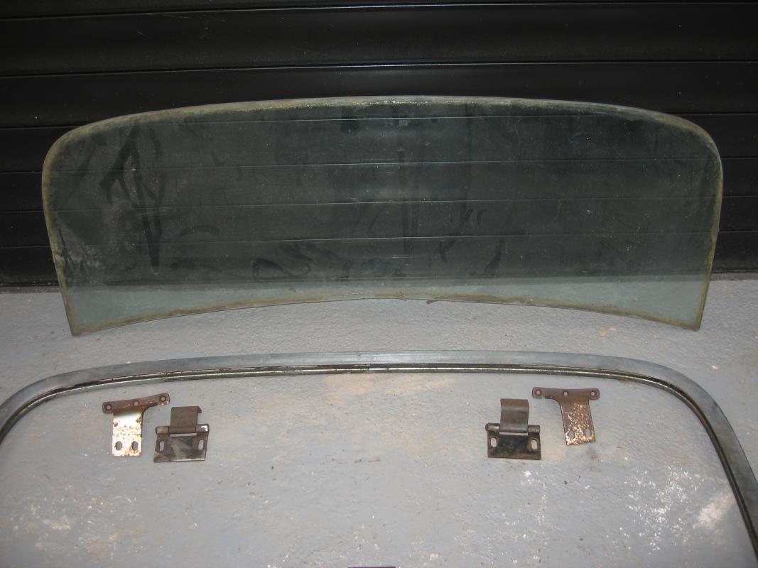Ford Prefect wind-out windscreen, frame and mechanism