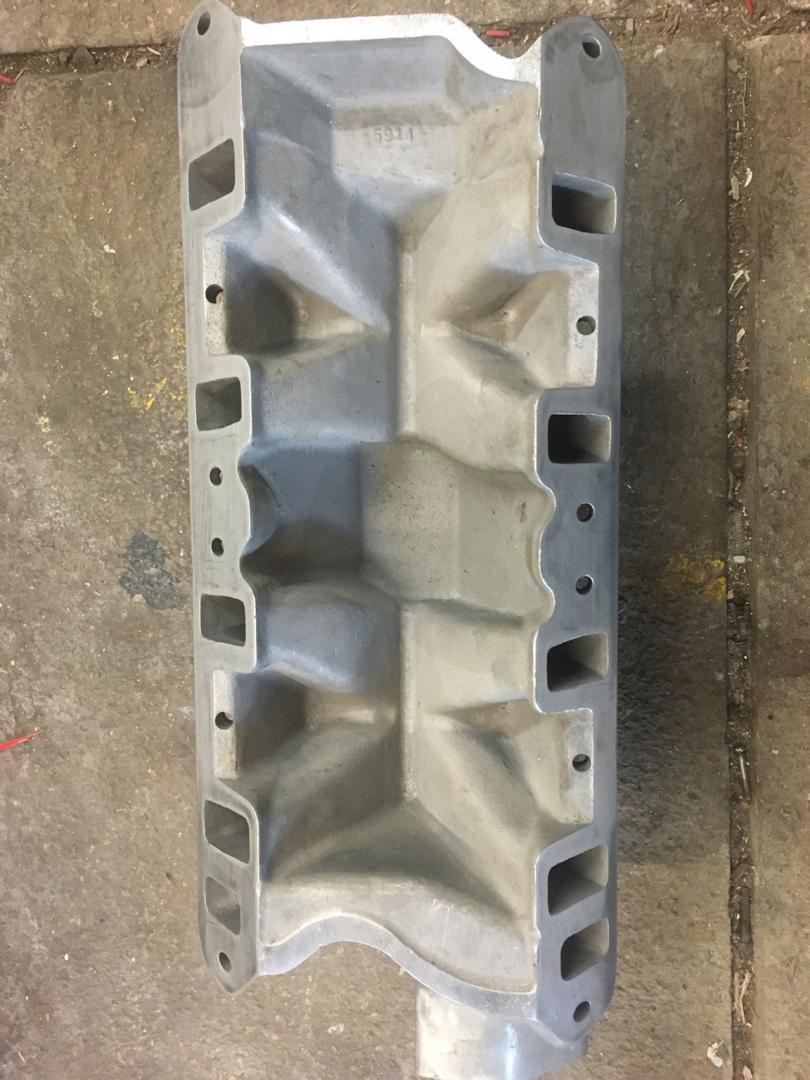 Small block ford tunnel ram and early ford brakes
