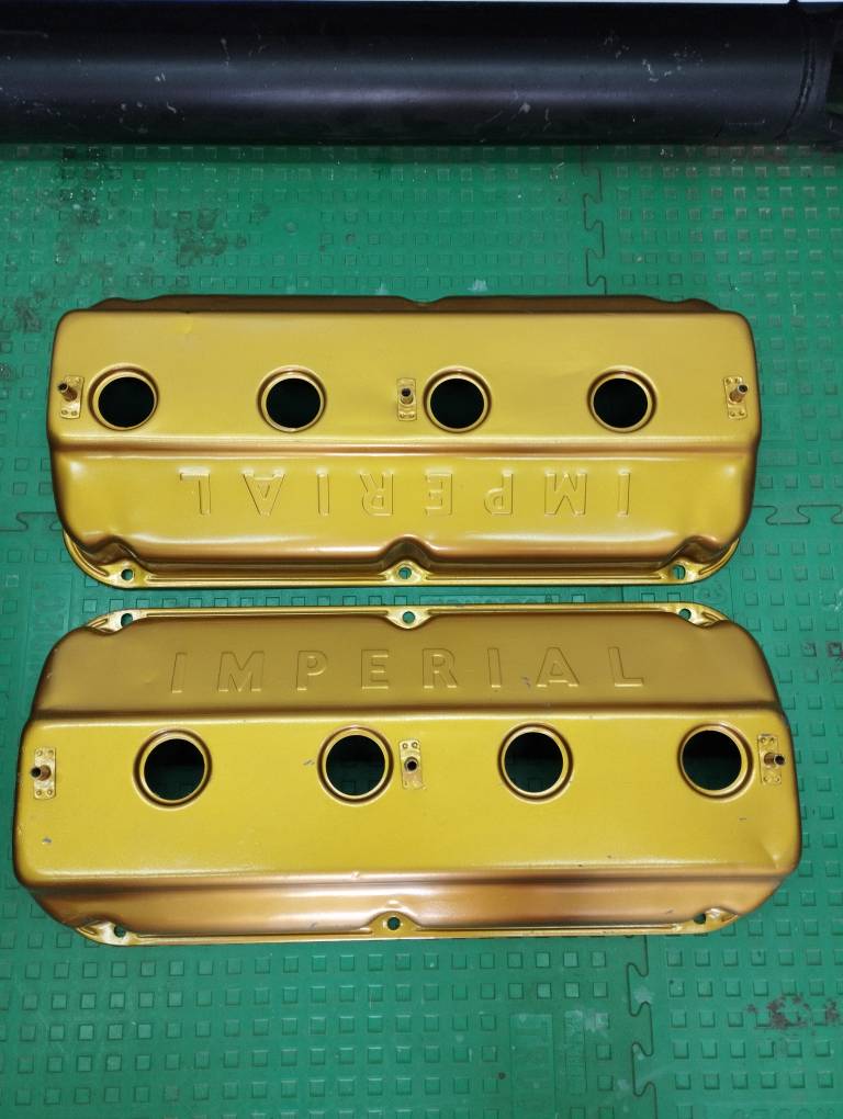 Early Chrysler Hemi Imperial valve covers
