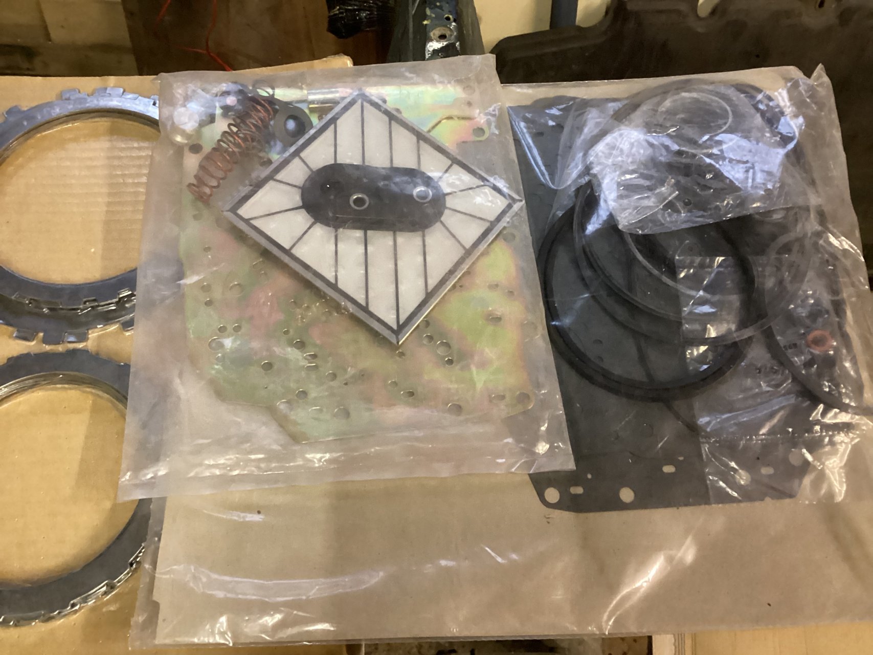 Turbo 350 gearbox, convertor and rebuild kit