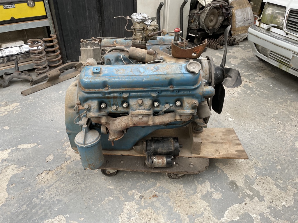 1956 Pontiac 347 / 350 V8 Engine (complete) and Hydramatic Transmission