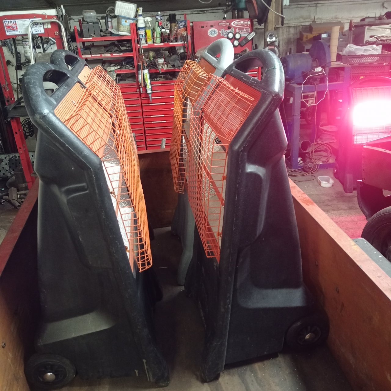 Rhino TQ3 infra red heaters